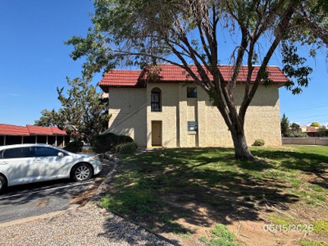 Country Club Dr SE Apt 1e