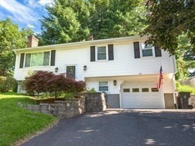 Country Club Dr, Westfield, Home For Sale