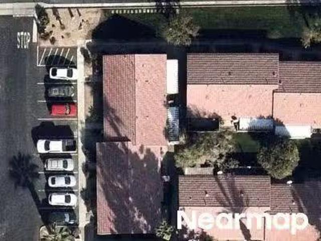 Country Club Dr Unit 31