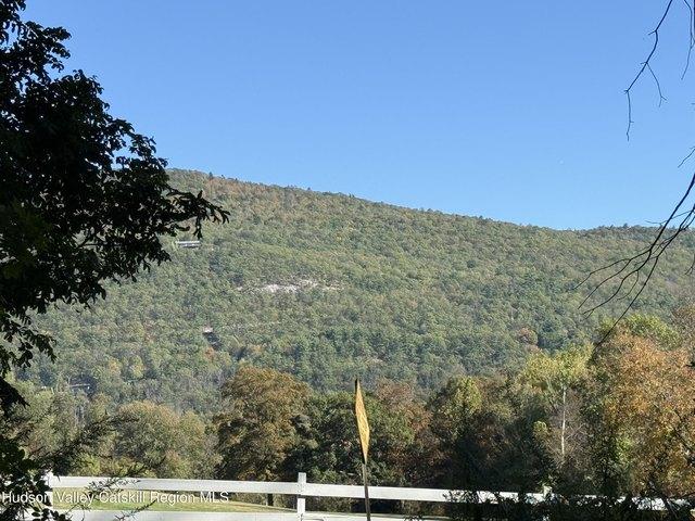 Country Club Rd, Ellenville, NY 12428
