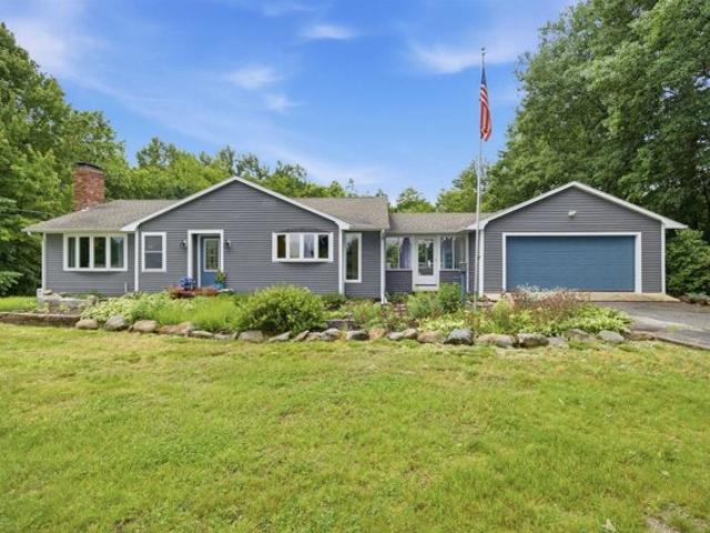 Country Club Rd, Hopkinton, Home For Sale