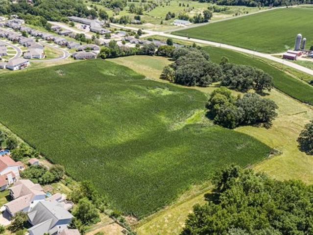 Country Club Rd W, Rochester, MN 55902