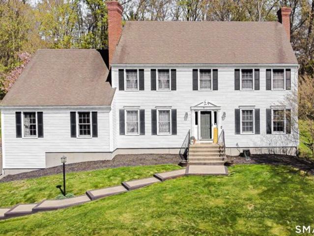 Country Club Woods Cir, Waterbury, Home For Sale