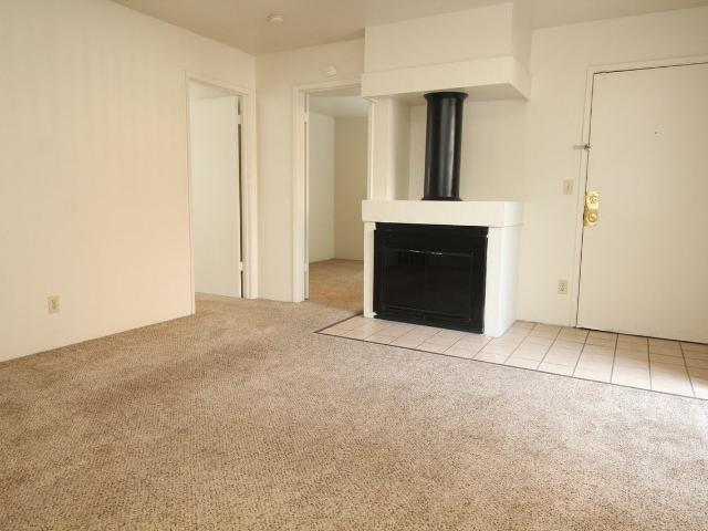 Country Club Village 2 Bedroom Apartment for Rent at 2733 Country Club Blvd, Stockton, CA 95204 Pacific