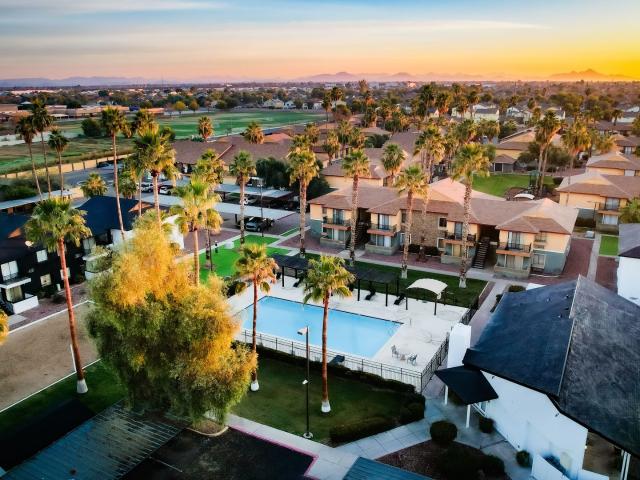Country Creek Apartments
