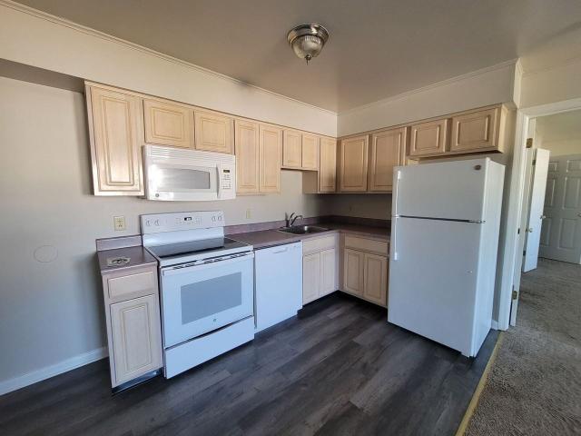 Country Gardens Apartments 1 Bedroom Apartment for Rent at 110 Colleen Rd, Troy, NY 12180