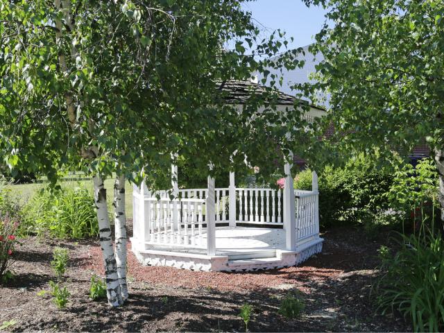 Country Gardens Apartments 2 Bedroom Apartment for Rent at 110 Colleen Rd, Troy, NY 12180