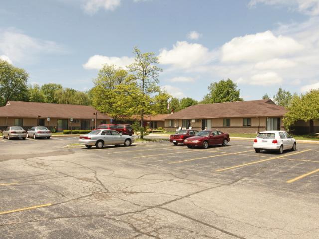 Country Glen 1 Bedroom Apartment for Rent at 600 Warbler Way, Howell, MI 48843