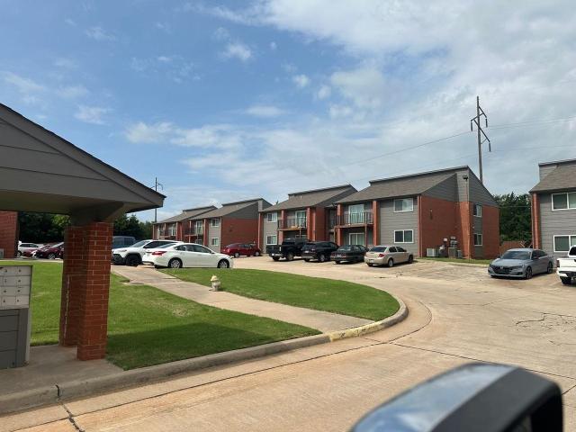 Country Grove Apartments 1 Bedroom Apartment for Rent at 4204 N Harrison St, Shawnee, OK 74804