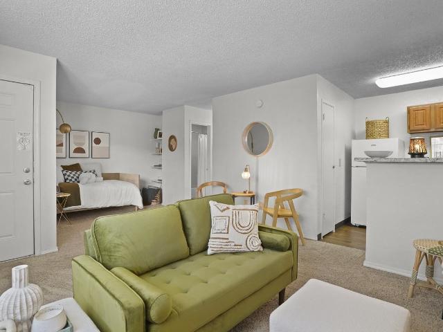 Country Hollow Apartments 1 Bedroom Apartment for Rent at 4605 E 80th St, Tulsa, OK 74136