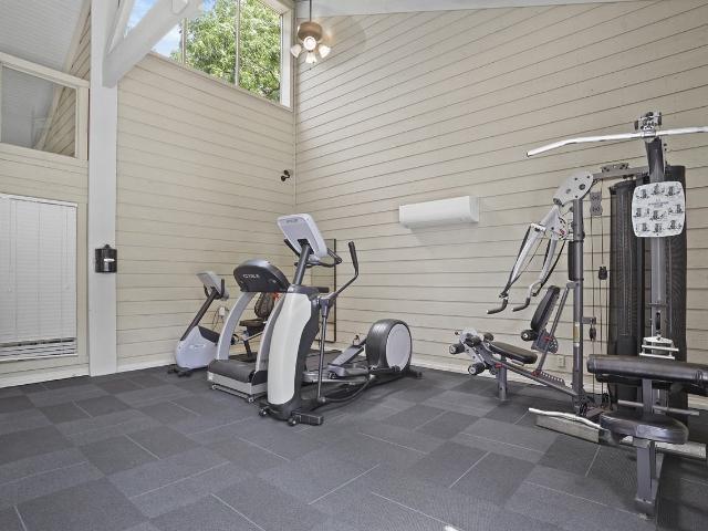 Country Hollow Apartments 2 Bedroom Apartment for Rent at 4605 E 80th St, Tulsa, OK 74136