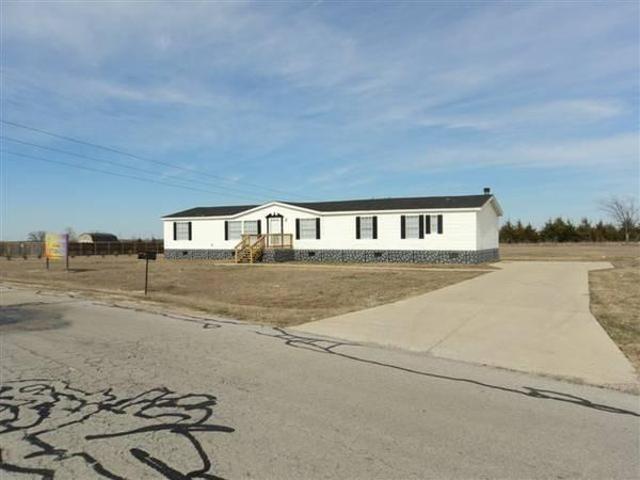 COUNTRY LIVING IS THE PLACE TO BE for sale in Gainesville, Oklahoma