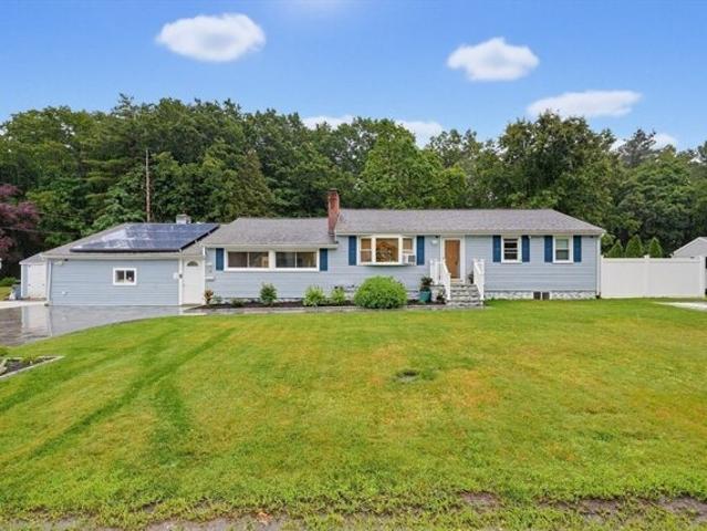 Country Ln, Marlborough, Home For Sale