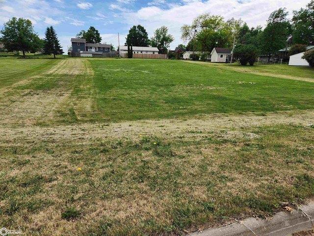 Country View Dr, Toledo, IA 52342
