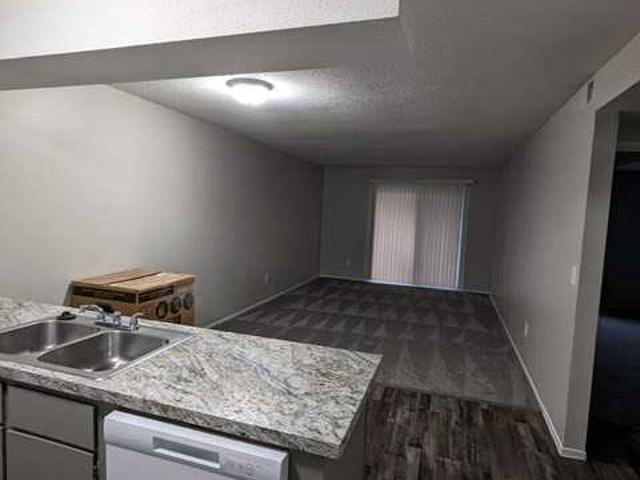 Country Village 2 Bedroom Apartment for Rent at 101 Canal Rd, Hebron, OH 43025 Hebron