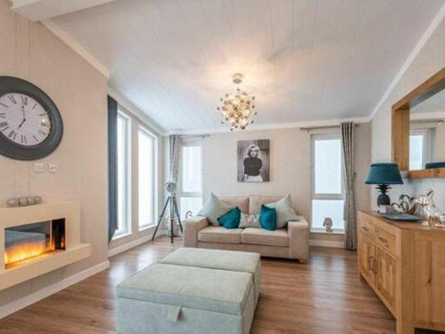 Countryside Location, Cambs Norfolk Border, 2 Bedroom Park