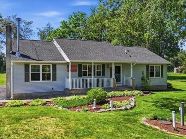 Countryside Rd, Knowlton, Home For Sale