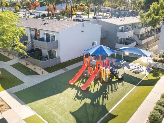 Countrywood Apartments 2 Bedroom Apartment for Rent at 1255 E Citrus Ave, Redlands, CA 92374 North Redlands
