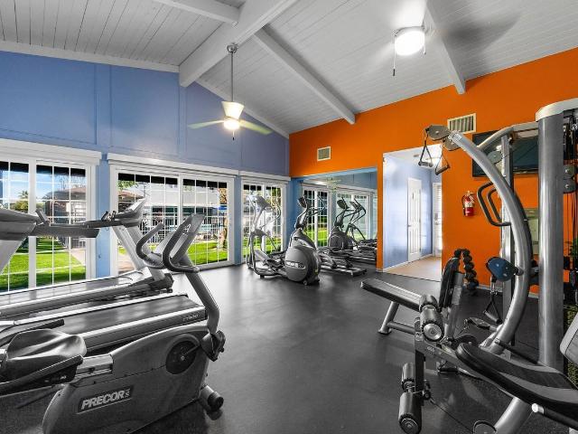 Countrywood Apartments 2 Bedroom Apartment for Rent at 1255 E Citrus Ave, Redlands, CA 92374 North Redlands