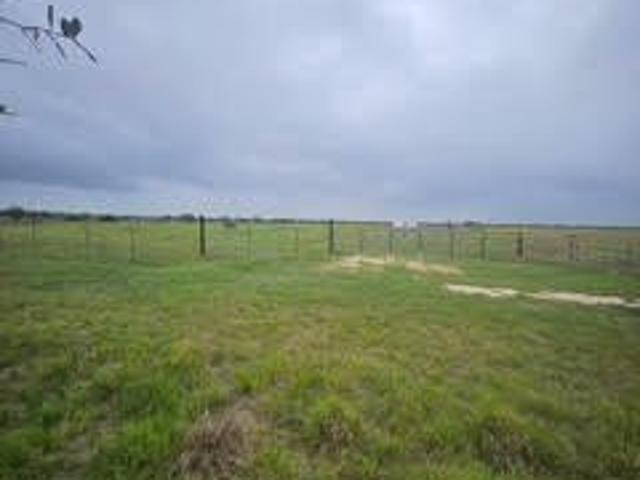 County 18 30 73 Acres Tract Rd # 2, Hallettsville, TX 77964
