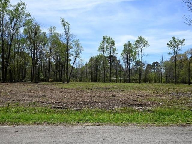 County 2360 Rd Lot 5, Hardin, TX 77575