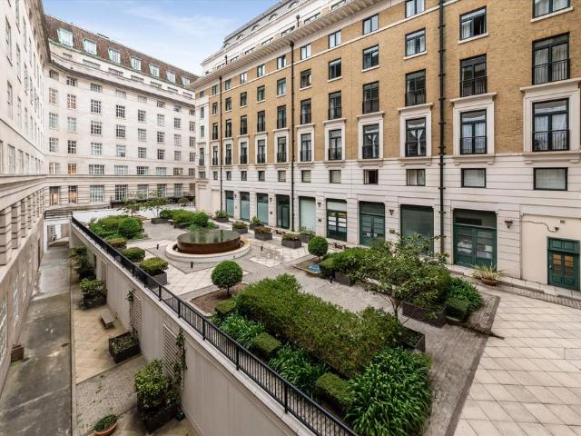 County Hall, South Block, Belvedere. 1 bed flat to rent £2,708 pcm £625 pw