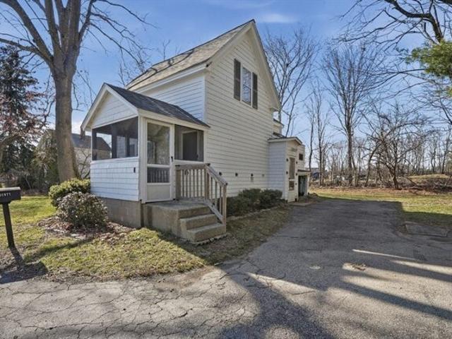 County Ln, Easton, Home For Sale