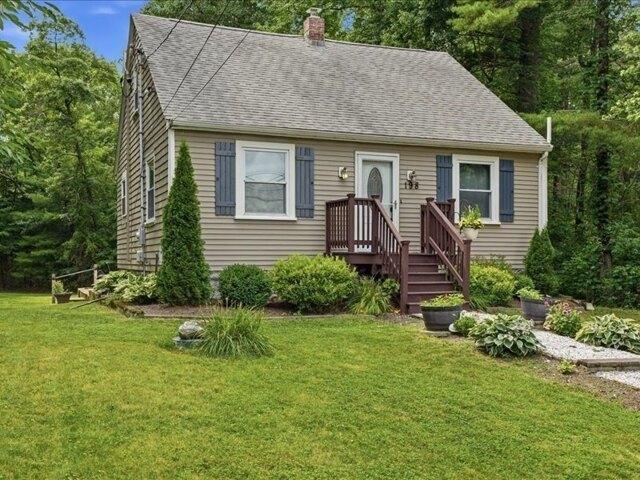 County St, Lakeville, Home For Sale