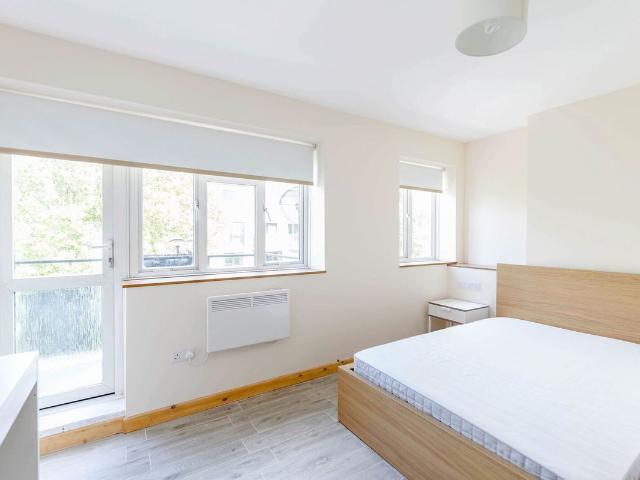 County Street, London SE1, 3 bed flat to rent, £2,999 pcm | PrimeLocation