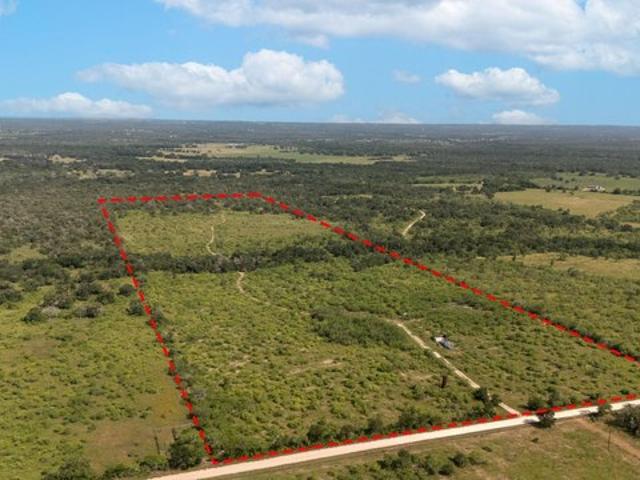 County Road 420, Waelder, TX 78959