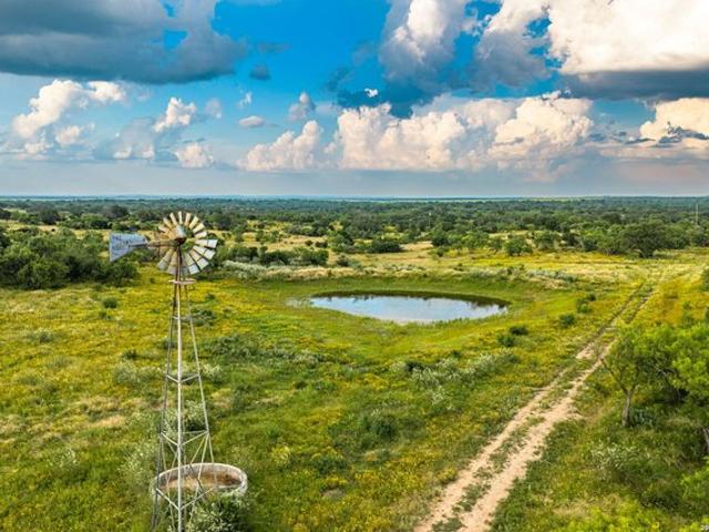 County Road 106, Llano, TX 78643
