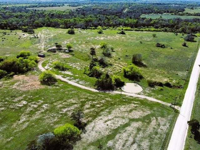 County Road 138, Hallettsville, TX 77964