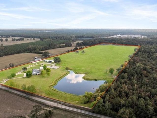 1136 County Road 2001, New Boston, TX 75570