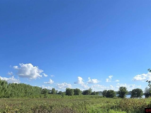 County Road 20, Hanska, MN 56041