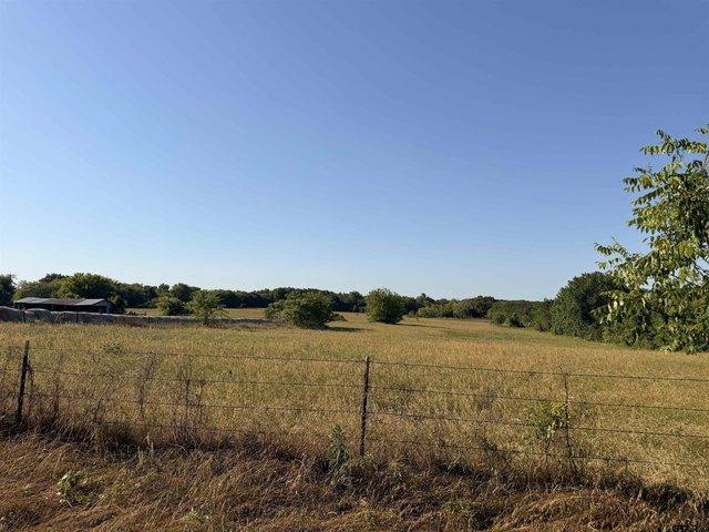 County Road 2470, Mount Pleasant, TX 75455