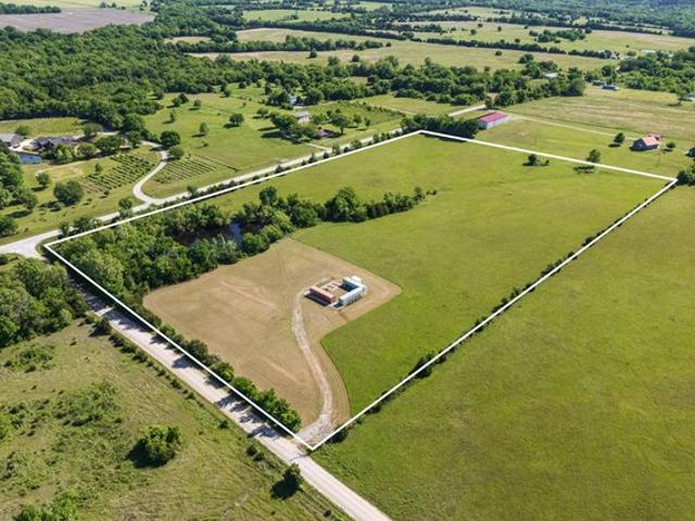 County Road 2800, Independence, KS 67301