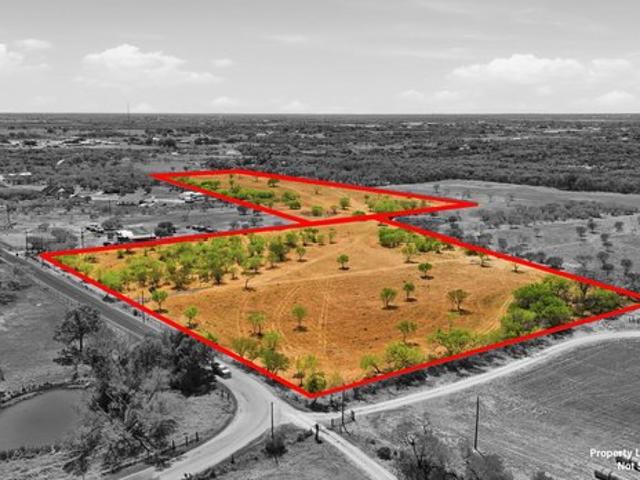 County Road 329, Floresville, TX 78114