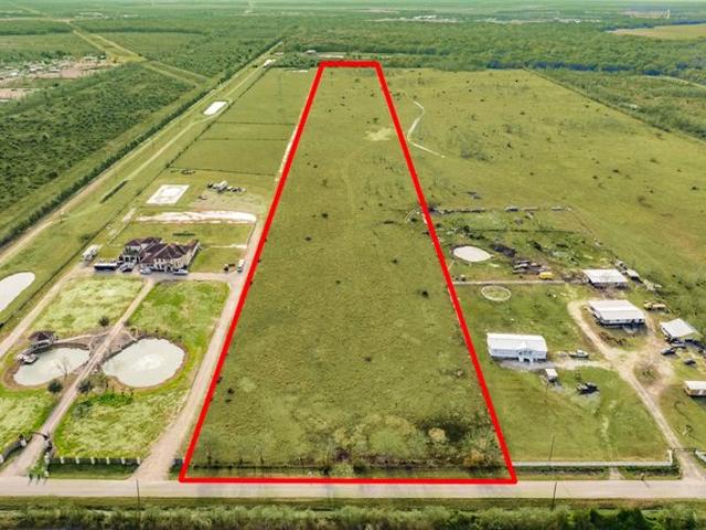 County Road 38, Alvin, TX 77511