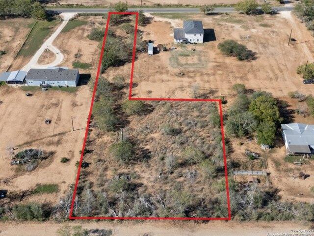 County Road Lot,devine, Plot For Sale