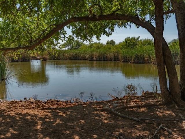 County Road M, Childress, TX 79201