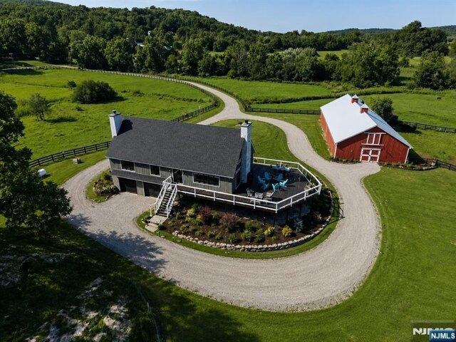 County Rt,vernon, Home For Sale