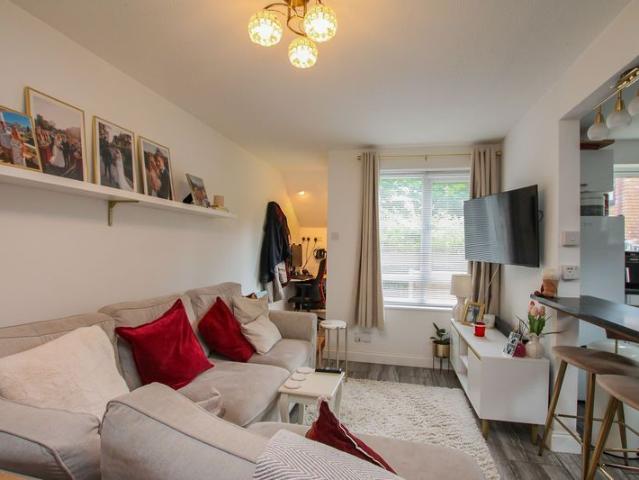 Course Park Crescent, Titchfield Common, Fareham