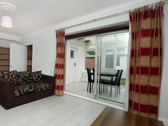 Court Way, London, W3 0PY, United Kingdom | 4 bed townhouse for rent #166900245 | Rentberry
