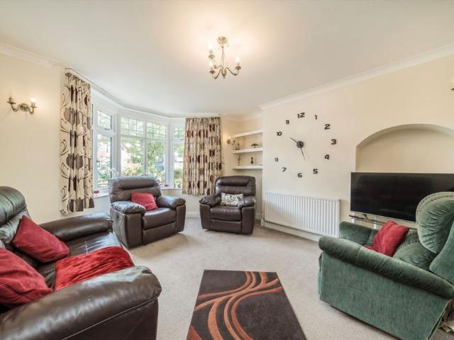 Court Way, W3, London