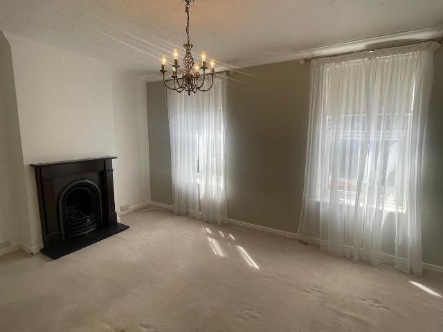 Court Yard, Eltham SE9, 3 bed maisonette to rent, £1,750 pcm | PrimeLocation