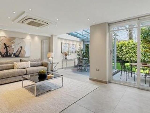 Court Close, St John´s Wood, 4 Bedroom Terraced