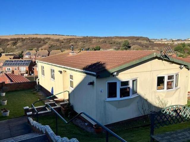 Court Farm Road, Newhaven, 2 Bedroom Park