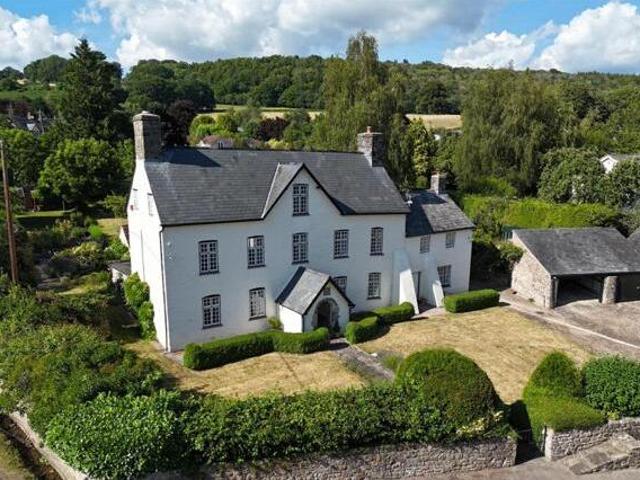 Court House, Llanvair Discoed, 5 Bedroom Detached