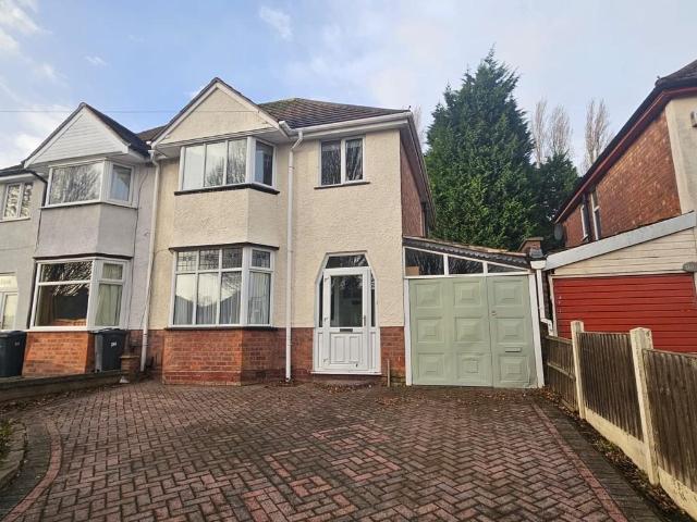Court Lane, Erdington, Birmingham 3 bed semi detached house to rent £1,280 pcm £295 pw