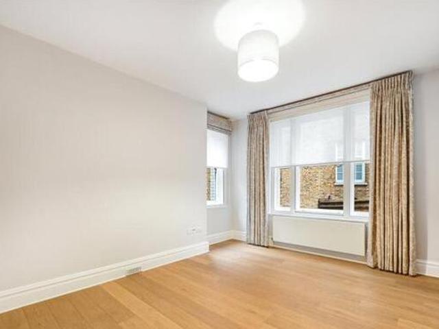 Court Lodge, Sloane Square, 2 Bedroom Apartment